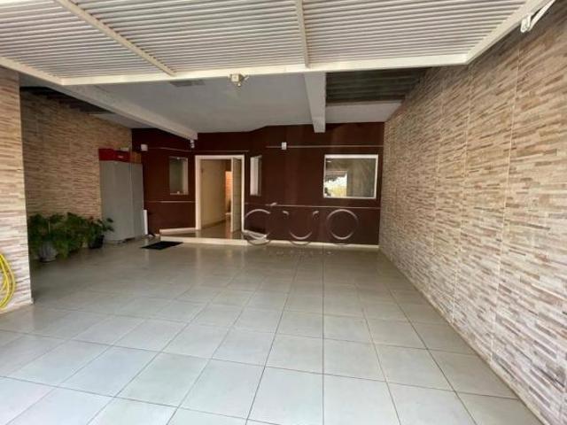 Casa para venda em Prezotto de 180.00m² com 3 Quartos, 1 Suite e 2 Garagens