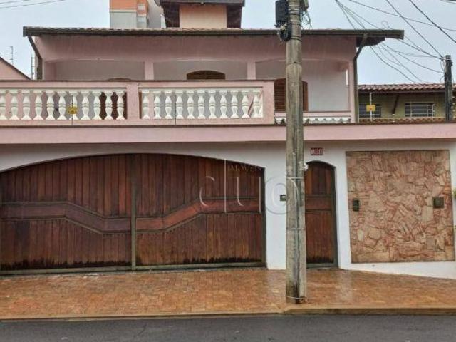Casa para venda em Prezotto de 257.00m² com 3 Quartos, 1 Suite e 3 Garagens