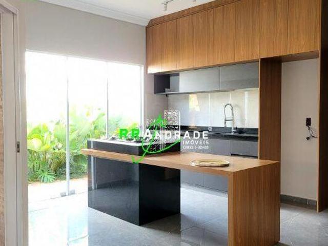 Casa para venda em Prolongamento Vila Duque De Caxias de 180.00m² com 3 Quartos, 1 Suite e 2 Garagen