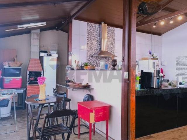 Casa para venda em Ptb de 360.00m² com 9 Quartos, 2 Suites e 4 Garagens