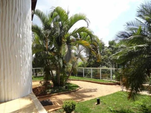 Casa de Condomínio para venda em Quartier Les Residences de 1000.00m² com 4 Quartos, 3 Suites e 6 Ga