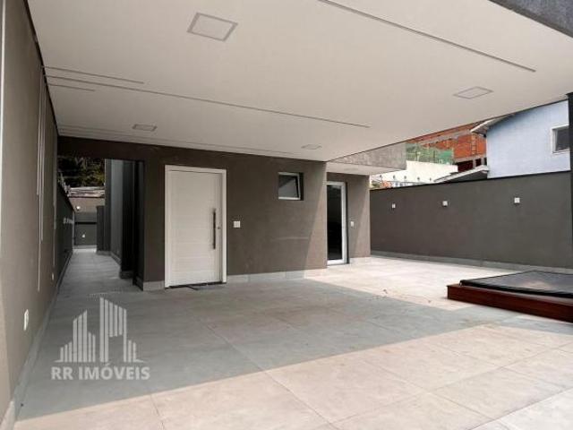 Casa para venda em Quintas Do Ingaí de 220.00m² com 3 Quartos, 3 Suites e 2 Garagens