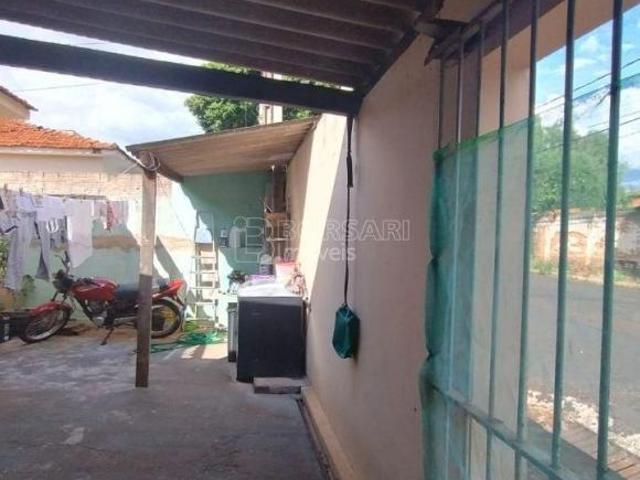 Casa para venda em Quitandinha de 204.00m² com 4 Quartos e 1 Garagem