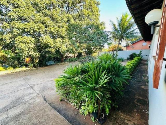Casa para venda em Quitandinha de 337.00m² com 4 Quartos, 1 Suite e 2 Garagens