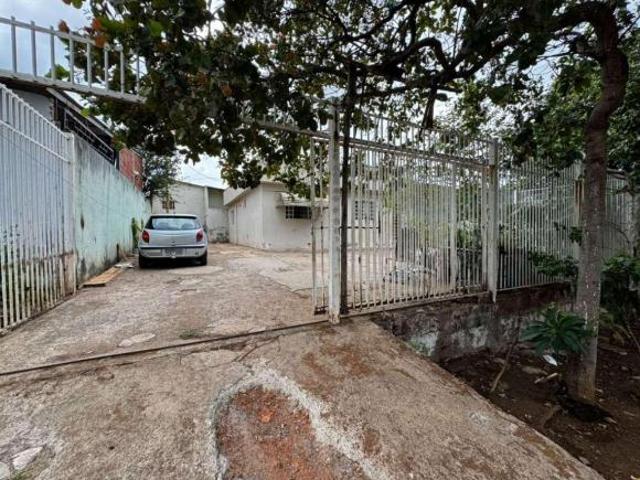 Casa para Venda em RA II Gama, Setor Sul Gama, 4 dormitórios, 3 banheiros, 5 vagas
