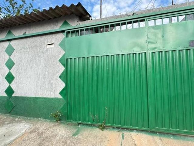 Casa para Venda em RA XIII Santa Maria, Santa Maria, 3 dormitórios, 2 banheiros, 1 vaga