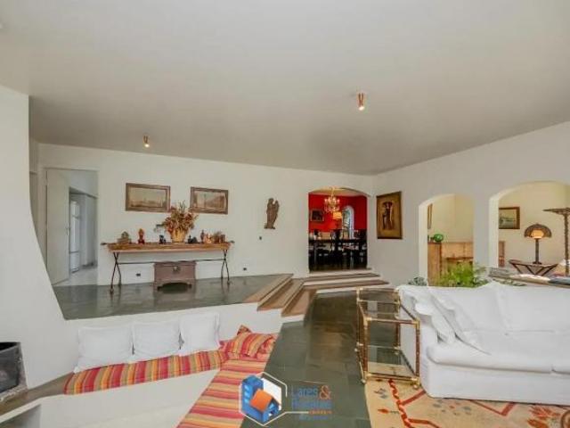Casa para venda em Real Parque com 4 quartos, sendo 2 suítes, 295m²