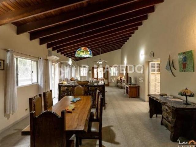Casa para venda em Recanto Da Lagoinha de 380.00m² com 4 Quartos, 4 Suites e 3 Garagens