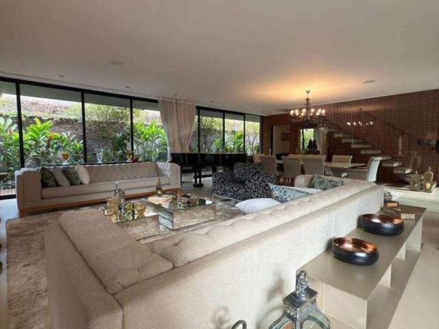 Casa para venda em Recanto Do Itambé de 446.00m² com 4 Quartos, 4 Suites e 6 Garagens