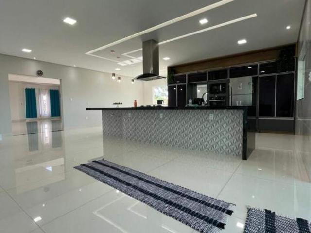 Casa para venda em Recanto dos Canjaranas de 544.00m² com 4 Quartos, 3 Suites e 2 Garagens