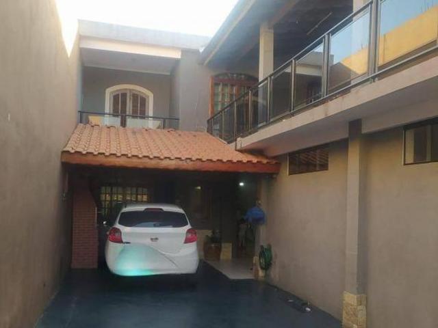 Casa para venda em Recreio São Jorge de 150.00m² com 2 Quartos e 3 Garagens