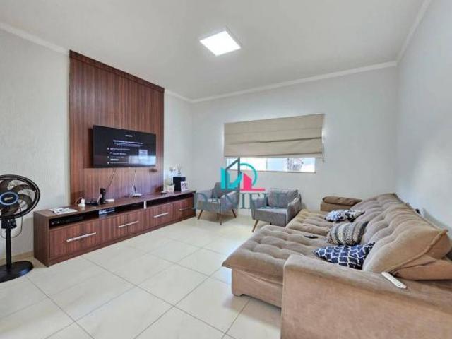 Casa para venda em Residencial Cambuy de 148.00m² com 3 Quartos, 1 Suite e 2 Garagens