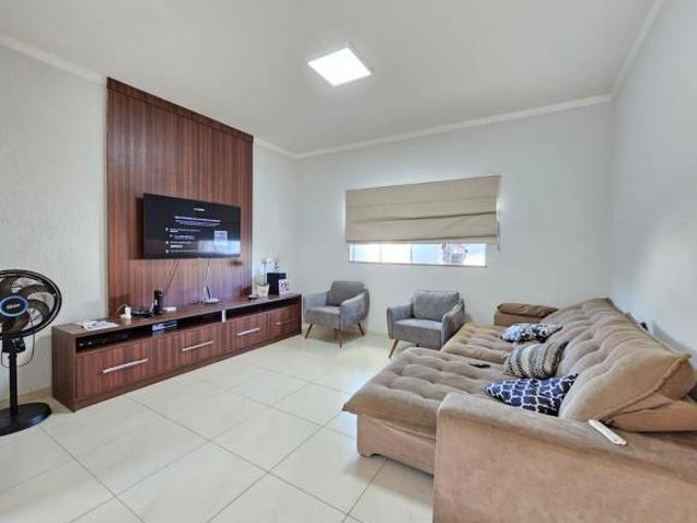 Casa para venda em Residencial Cambuy de 148.00m² com 3 Quartos, 1 Suite e 2 Garagens