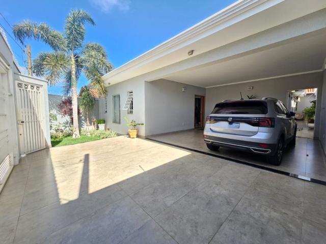 Casa para venda em Residencial Cambuy em Araraquara São Paulo de 236.00m² com 3 Quartos, 1 Suíte e 3 Garagens