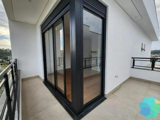 Casa para venda em Residencial Central Parque de 265.50m² com 3 Quartos, 3 Suites e 4 Garagens