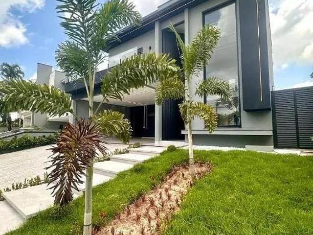 Casa para venda em Residencial Central Parque de 266.42m² com 4 Quartos, 4 Suites e 4 Garagens