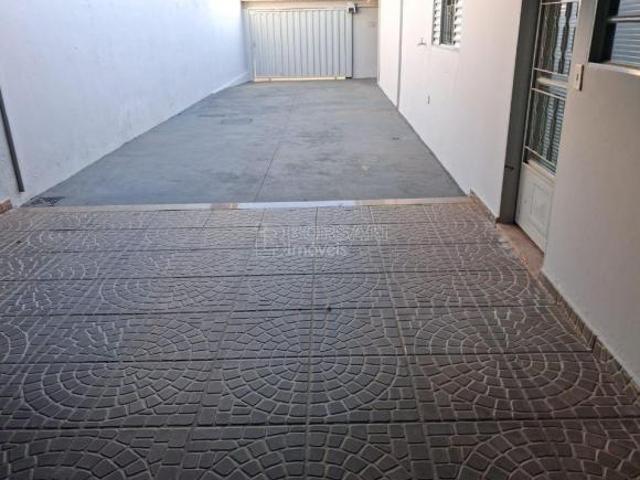 Casa para venda em Residencial Acapulco de 124.00m² com 2 Quartos e 6 Garagens