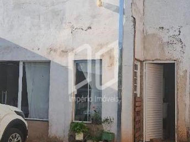 Casa para venda em Residencial Alamedas de 100.00m² com 2 Quartos, 2 Suites e 4 Garagens