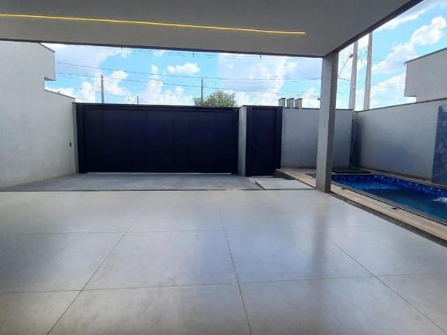 Casa para venda em Residencial Borboleta 3 de 142.00m² com 3 Quartos, 1 Suite e 4 Garagens