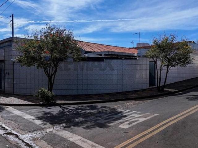Casa para venda em Residencial Bosque De Versalles de 181.00m² com 3 Quartos e 3 Garagens