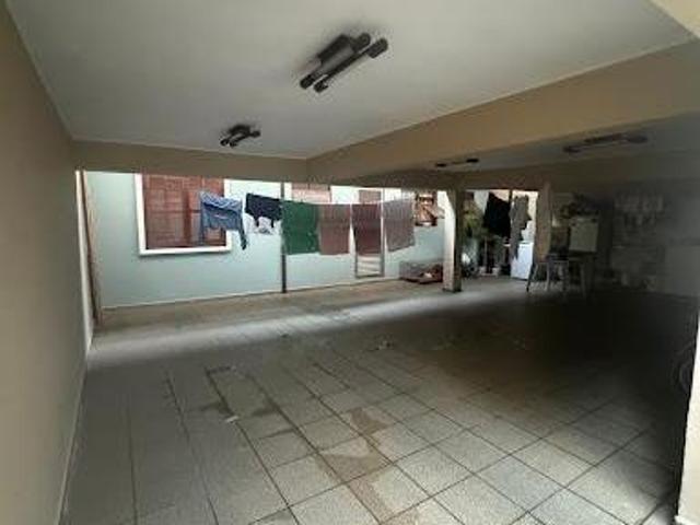 Casa para venda em Residencial Burck de 199.00m² com 4 Quartos, 2 Suites e 4 Garagens
