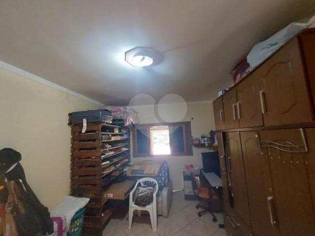 Casa para venda em Residencial Girassol de 159.00m² com 3 Quartos, 1 Suite e 3 Garagens