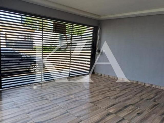 Casa para venda em Residencial Girassol de 250.00m² com 3 Quartos, 1 Suite e 2 Garagens