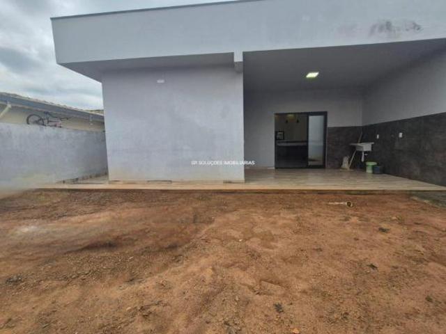 Casa para venda em Residencial Girassol de 250.00m² com 3 Quartos, 1 Suite e 2 Garagens
