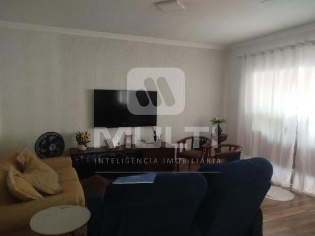 Casa para venda em Residencial Gramado, Uberlândia