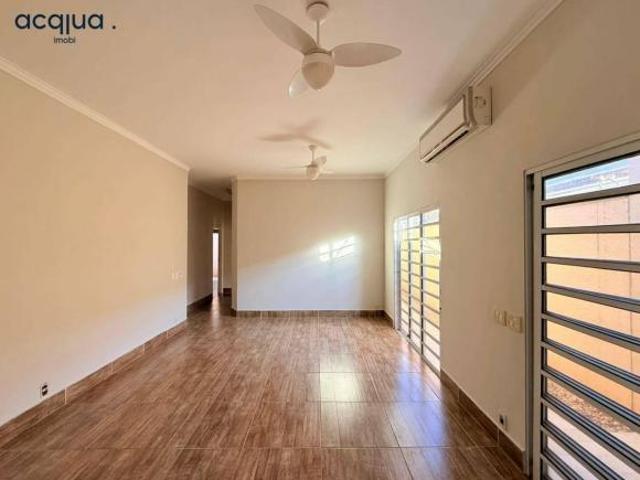 Casa para venda em Residencial Greenville de 140.00m² com 3 Quartos, 1 Suite e 2 Garagens