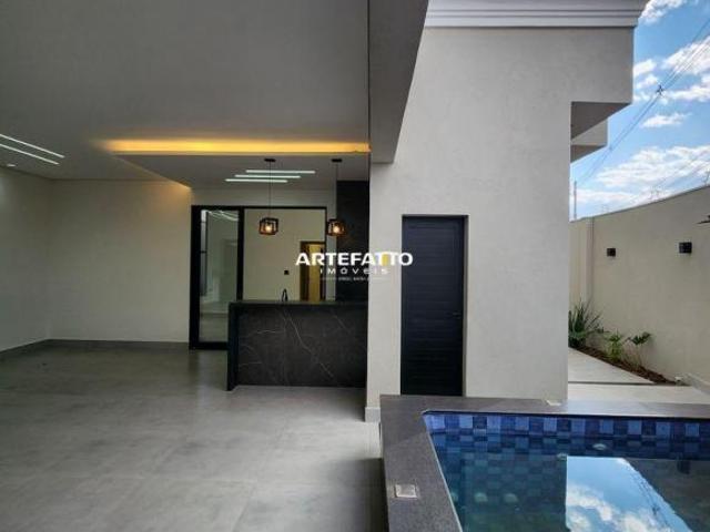 Casa para venda em Residencial Dourado de 154.00m² com 3 Quartos, 1 Suite e 3 Garagens
