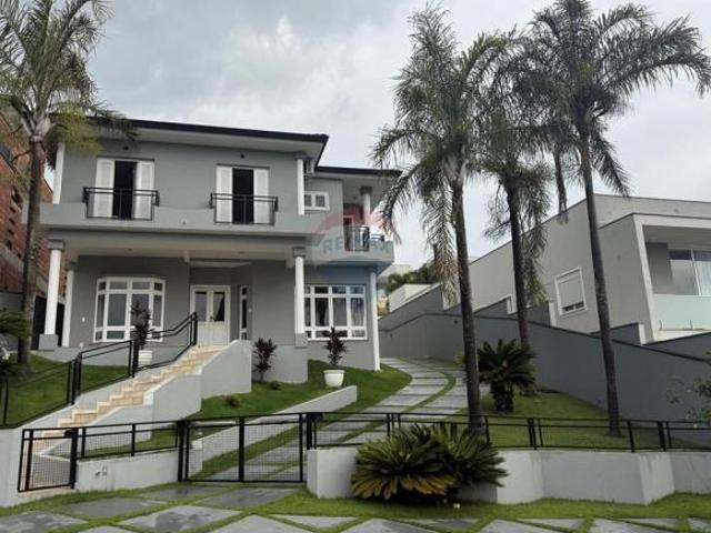Casa para venda em Residencial Dos Lagos de 333.00m² com 4 Quartos, 3 Suites e 4 Garagens