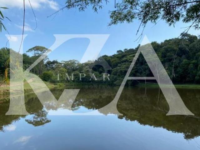 Casa para venda em Residencial Dos Lagos de 330.00m² com 3 Quartos, 1 Suite e 4 Garagens