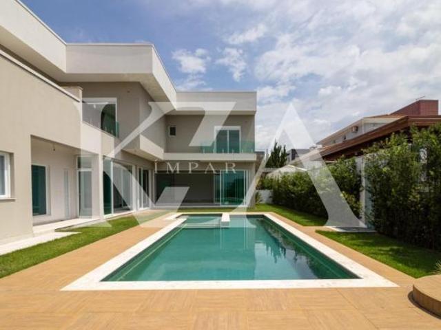 Casa para venda em Residencial Dos Lagos de 490.00m² com 5 Quartos, 1 Suite e 6 Garagens