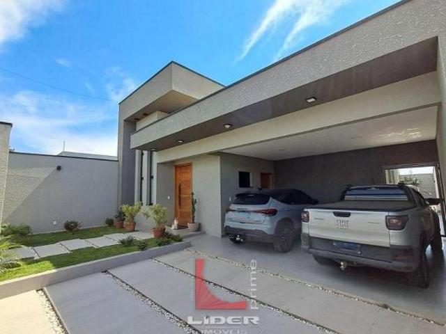 Casa para venda em Residencial Das Ilhas de 206.36m² com 3 Quartos, 1 Suite e 4 Garagens