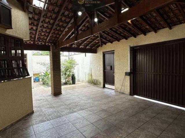 Casa para venda em Residencial E Comercial Vila Verde de 255.00m² com 4 Quartos, 1 Suite e 5 Garagen