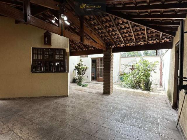 Casa para venda em Residencial E Comercial Vila Verde em Pindamonhangaba São Paulo de 255.00m² com 4 Quartos, 1 Suíte e 5 Garagens