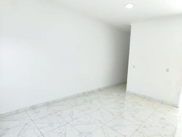 Casa para venda em Residencial Estoril de 67.00m² com 2 Quartos, 1 Suite e 2 Garagens
