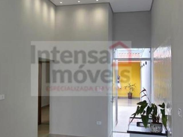 Casa para venda em Residencial Estoril de 70.00m² com 2 Quartos, 1 Suite e 2 Garagens
