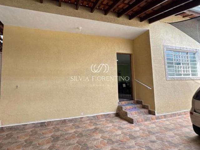 Casa para venda em Residencial Estoril de 250.00m² com 2 Quartos, 1 Suite e 3 Garagens