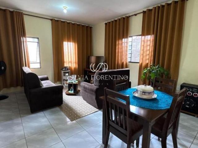 Casa para venda em Residencial Estoril de 275.00m² com 2 Quartos, 1 Suite e 4 Garagens
