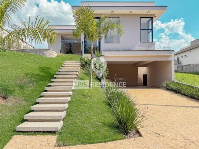 Casa para venda em Residencial Fazenda Santa Rosa Fase 1 de 195.00m² com 3 Quartos, 3 Suites e 4 G