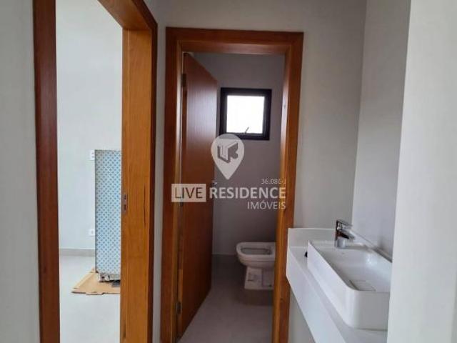 Casa para venda em Residencial Fazenda Santa Rosa Fase 1 de 208.00m² com 3 Quartos, 3 Suites e 4 G