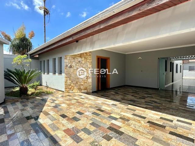 Casa para venda em Residencial Furlan em Santa Bárbara D'oeste São Paulo de 232.00m² com 3 Quartos, 1 Suíte e 6 Garagens