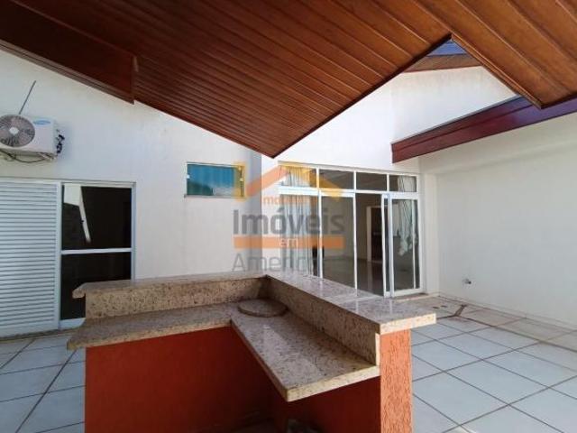 Casa para venda em Residencial Horto Florestal Jacyra I de 189.00m² com 3 Quartos, 3 Suites e 4 Gara