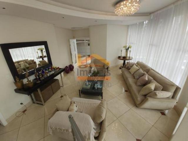 Casa para venda em Residencial Horto Florestal Jacyra I de 424.00m² com 5 Quartos, 2 Suites e 2 Gara