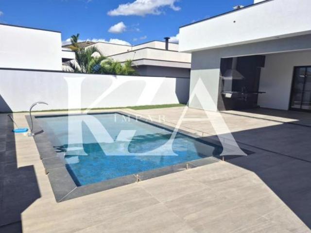 Casa para venda em Residencial Ibi Aram de 260.00m² com 3 Quartos, 3 Suites e 4 Garagens