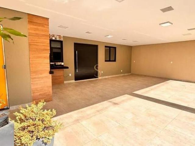 Casa para venda em Residencial Irineu Zanetti com 3 quartos, sendo 2 suítes, 166m²