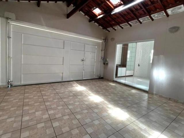 Casa para venda em Residencial José de Carlos com 3 quartos, sendo 1 suíte, 170m²
