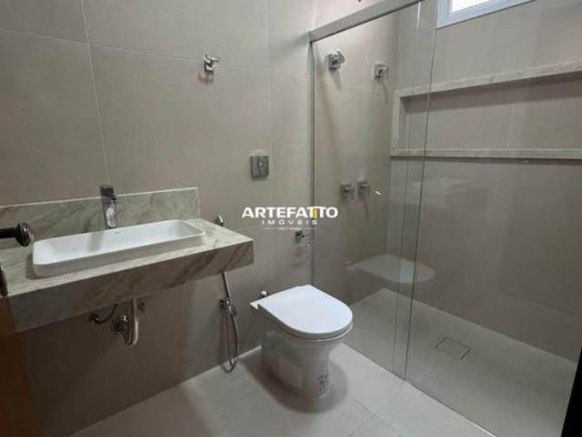 Casa para venda em Residencial José De Carlos de 168.00m² com 3 Quartos, 1 Suite e 2 Garagens